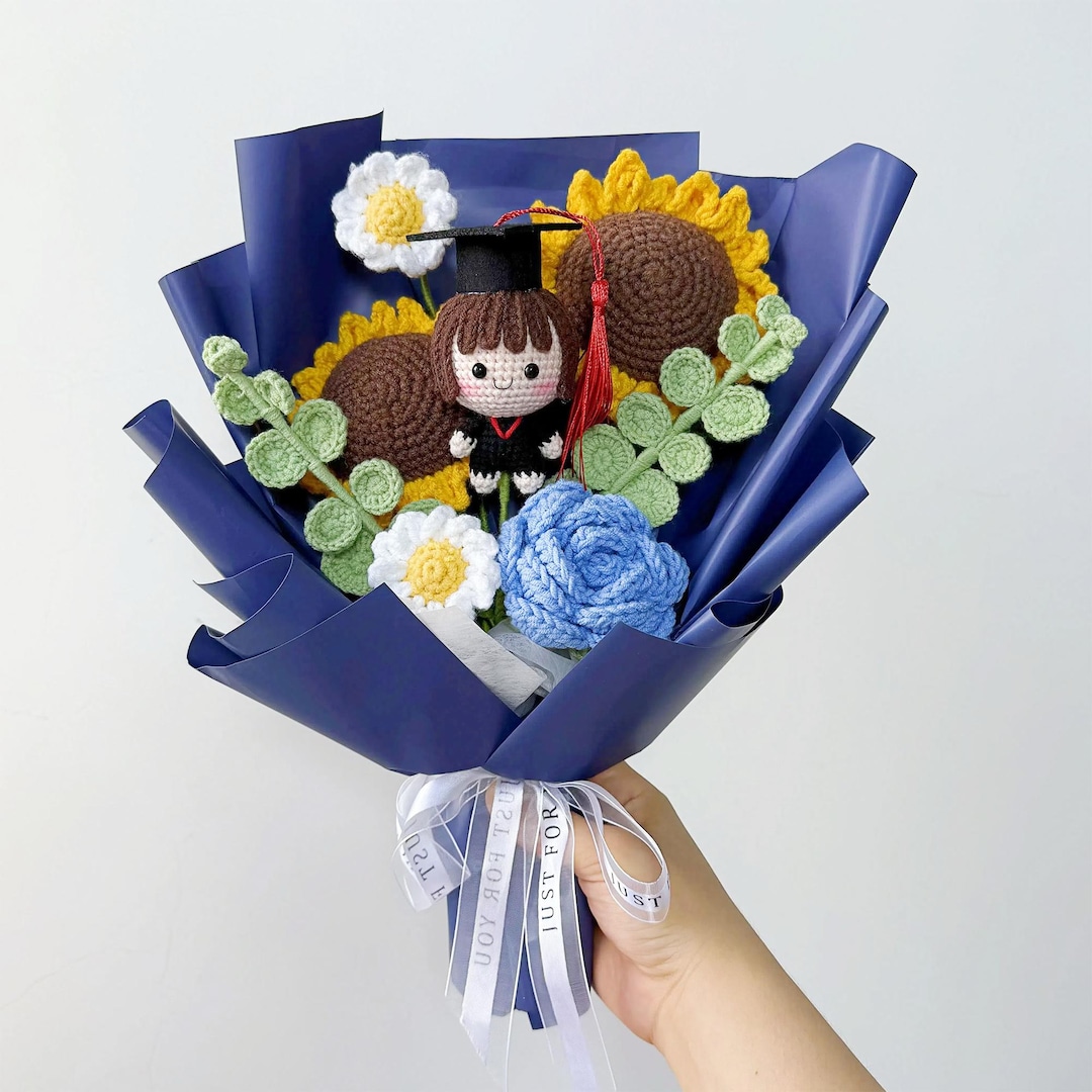 Handmade Crochet Graduation Bouquet: Knitted Graduate Plush ...