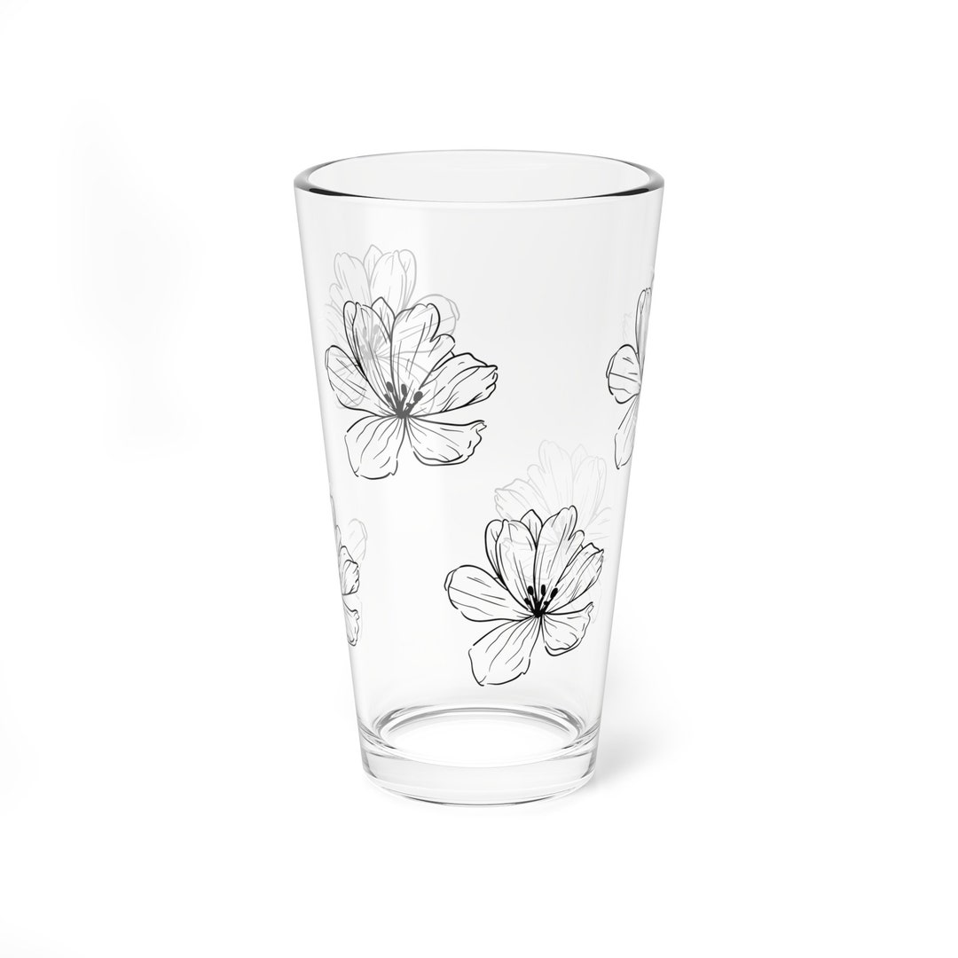 Line Detail Flower, Glassware, Drinks, Fancy Glassware, Shakers ...