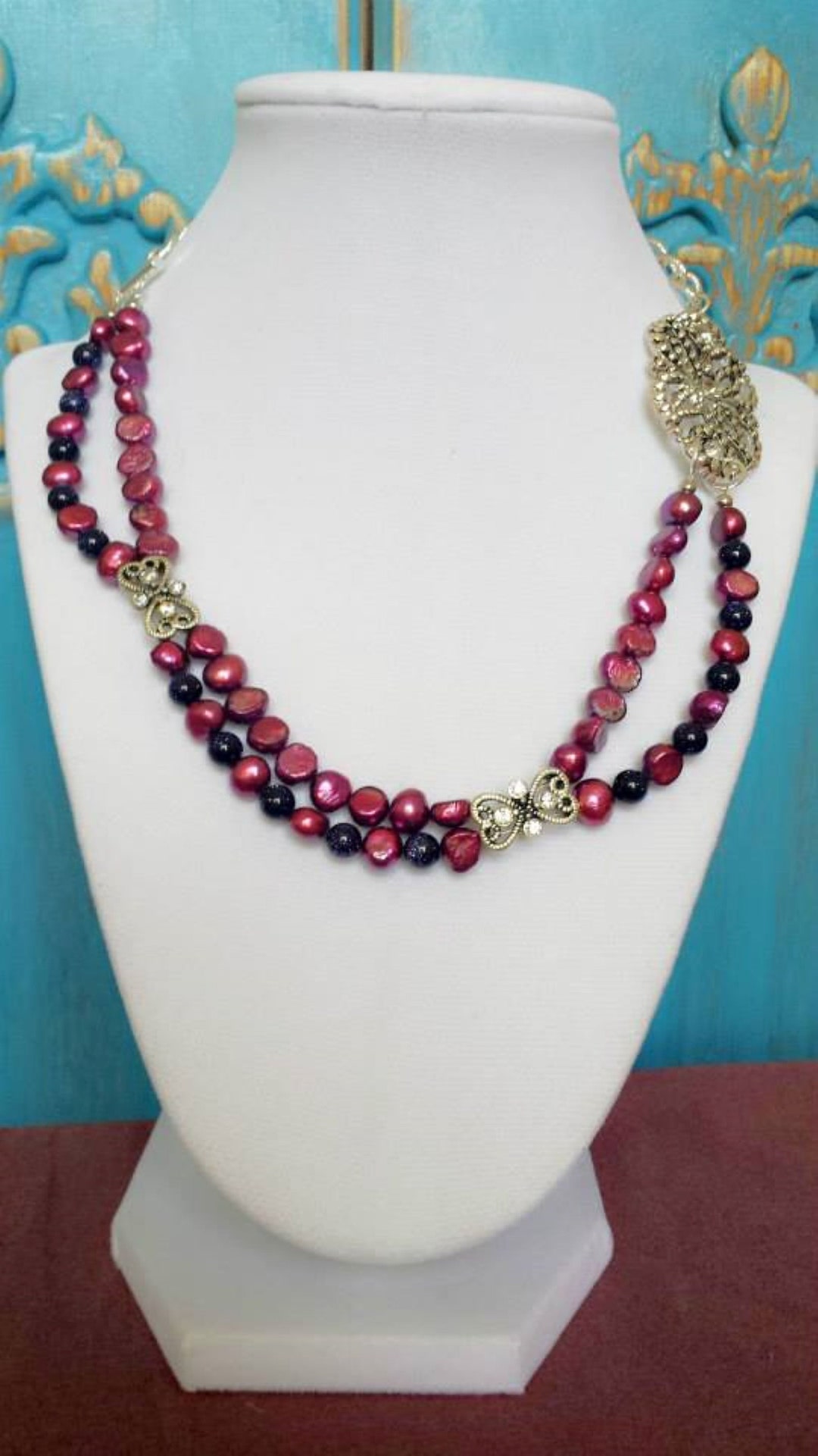 Beautiful Vintage Maroon Pearls With Sparkling Semi-precious Gemstones ...