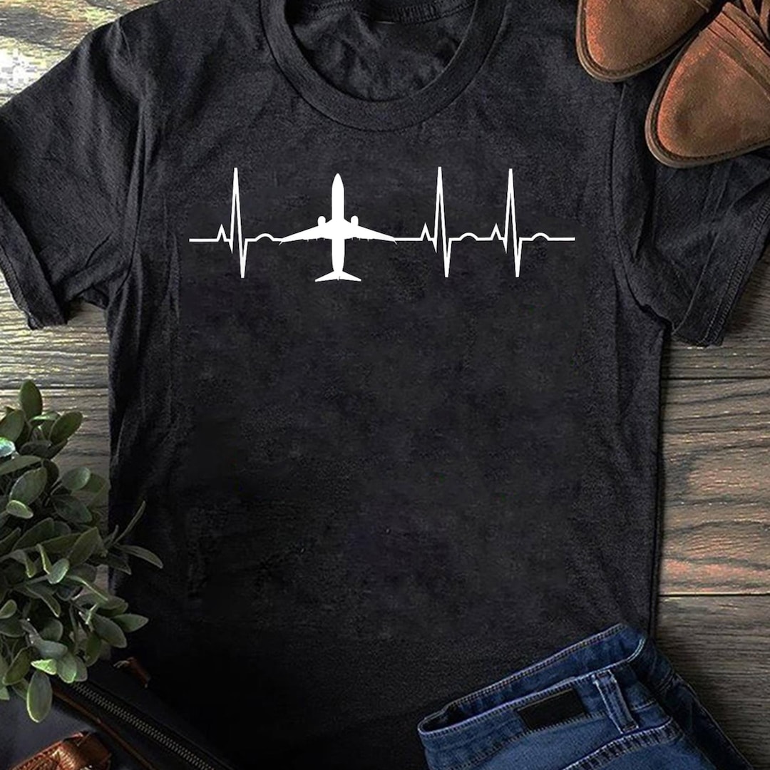 Airplane Heartbeat Pilot Flying Cool Aviator T-shirt - Airline Pilot ...