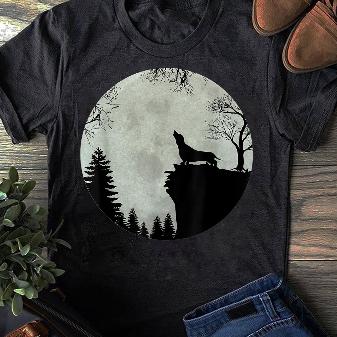 Dachshund Howling at Moon T-shirt: Funny Dog Lover Gift - Etsy