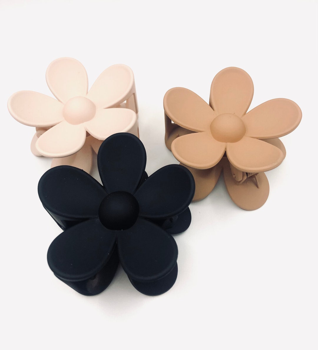 3 PC Daisy Matte Claw Clips| 3 Claw Clip| Acrylic Hair Clips| Women ...