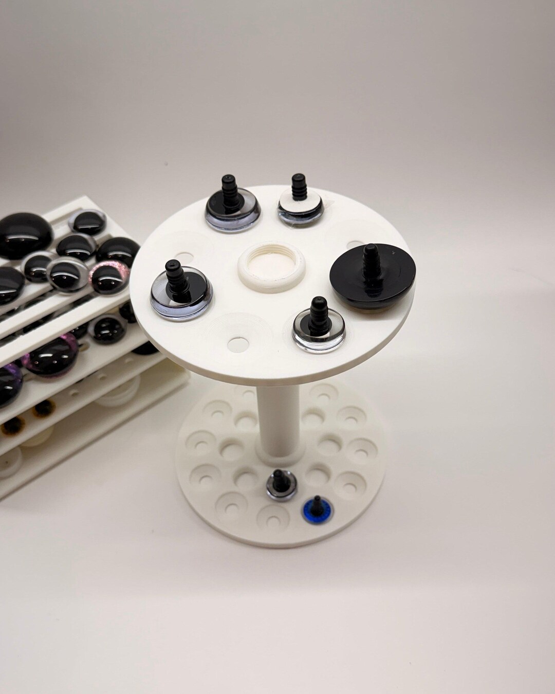 Safety Eye Painter Holder– Base for Painting & Holding Safety Eyes ...