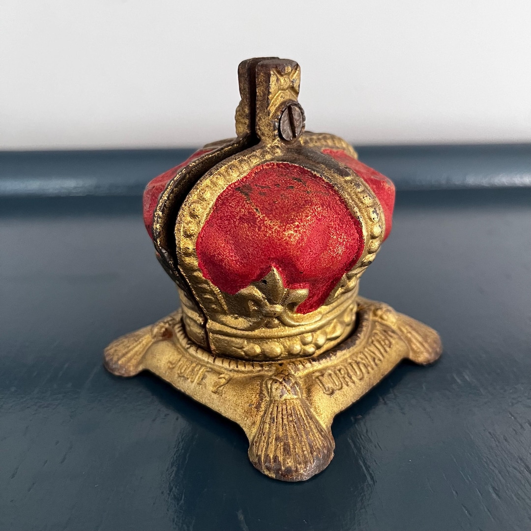 1953 Queen Elizabeth II Coronation Money Box in Cast Iron - Etsy