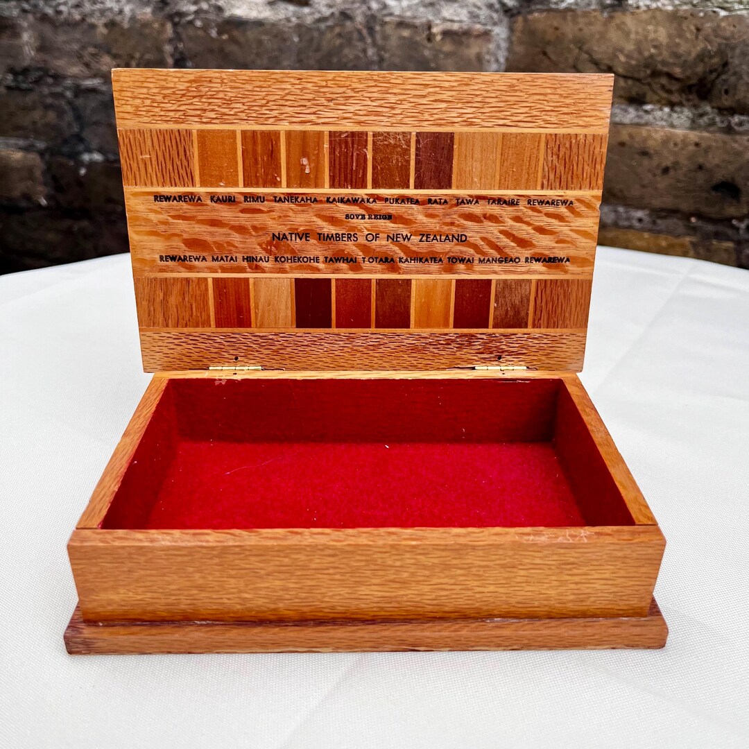 Vintage New Zealand Native Timbers Jewellery Box by Sovereign Woodware ...