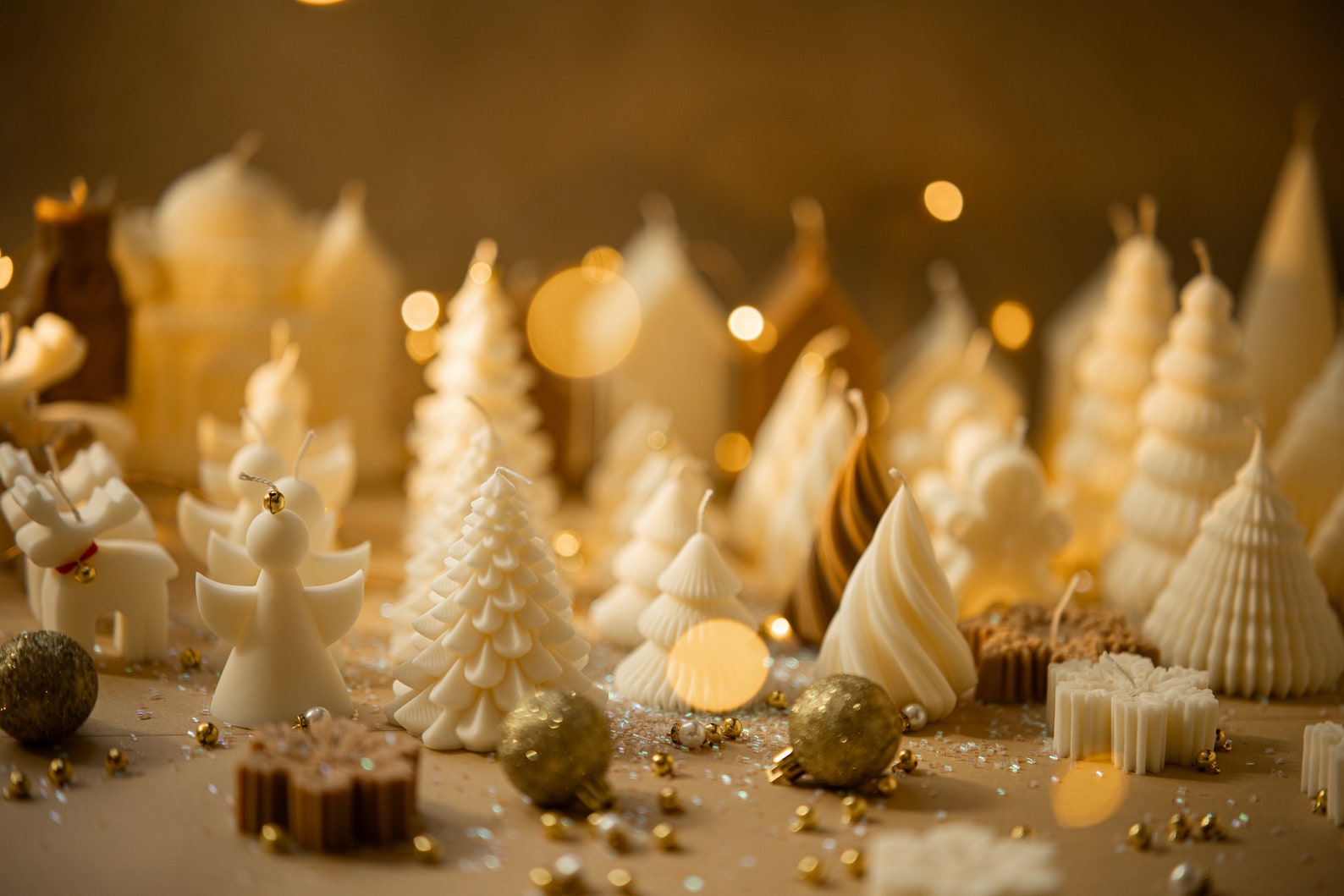 Christmas Tree Candle Gift Box, Decorative Candle, Swirl Christmas Tree ...