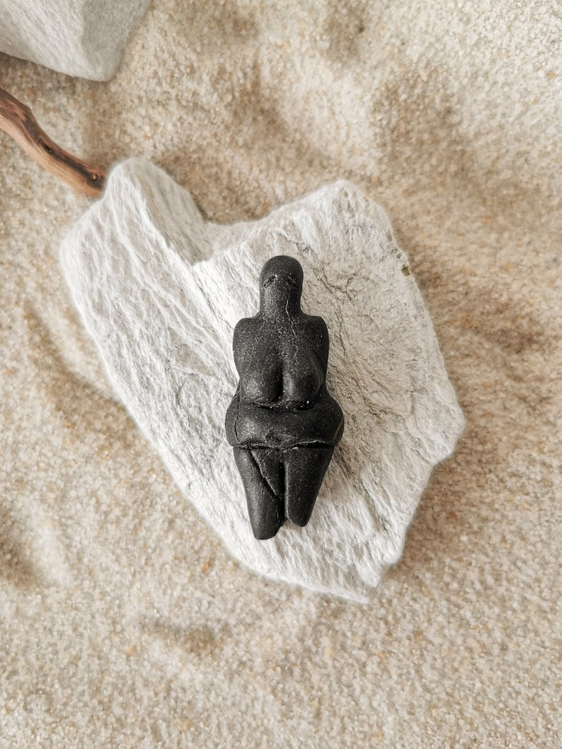 Venus of Dolní Vestonic, Gold Copper Silver Brooch, Goddess of ...