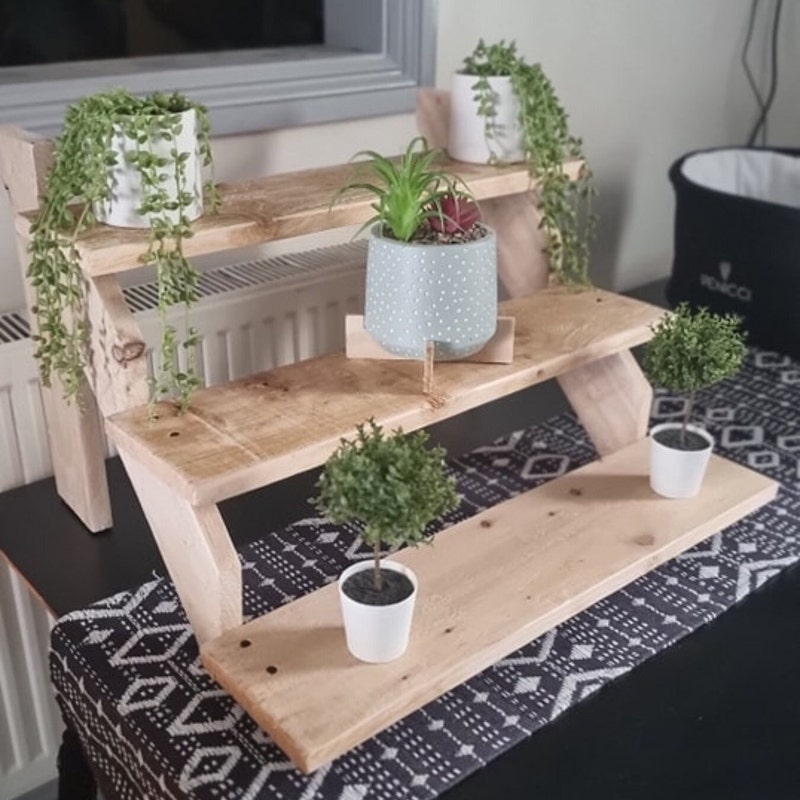 Pallet Plant Stand - Etsy