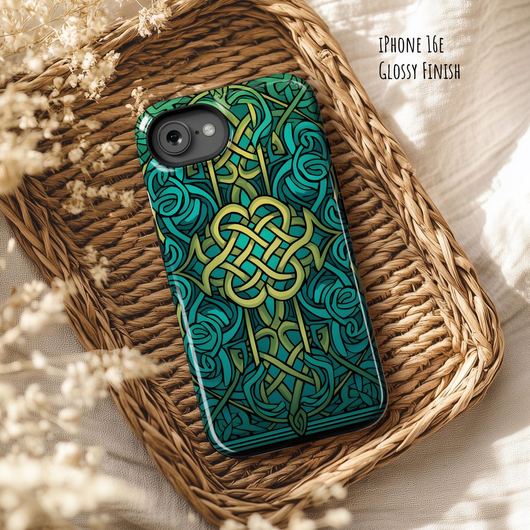 Green Celtic Knots Phone Case: iPhone 16 16e 15 14 13 12 11 Pro Max W ...