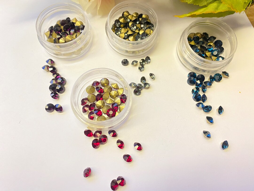 SS 30 Vintage Swarovski Round Crystals, Glass Rhinestones, Chaton ...