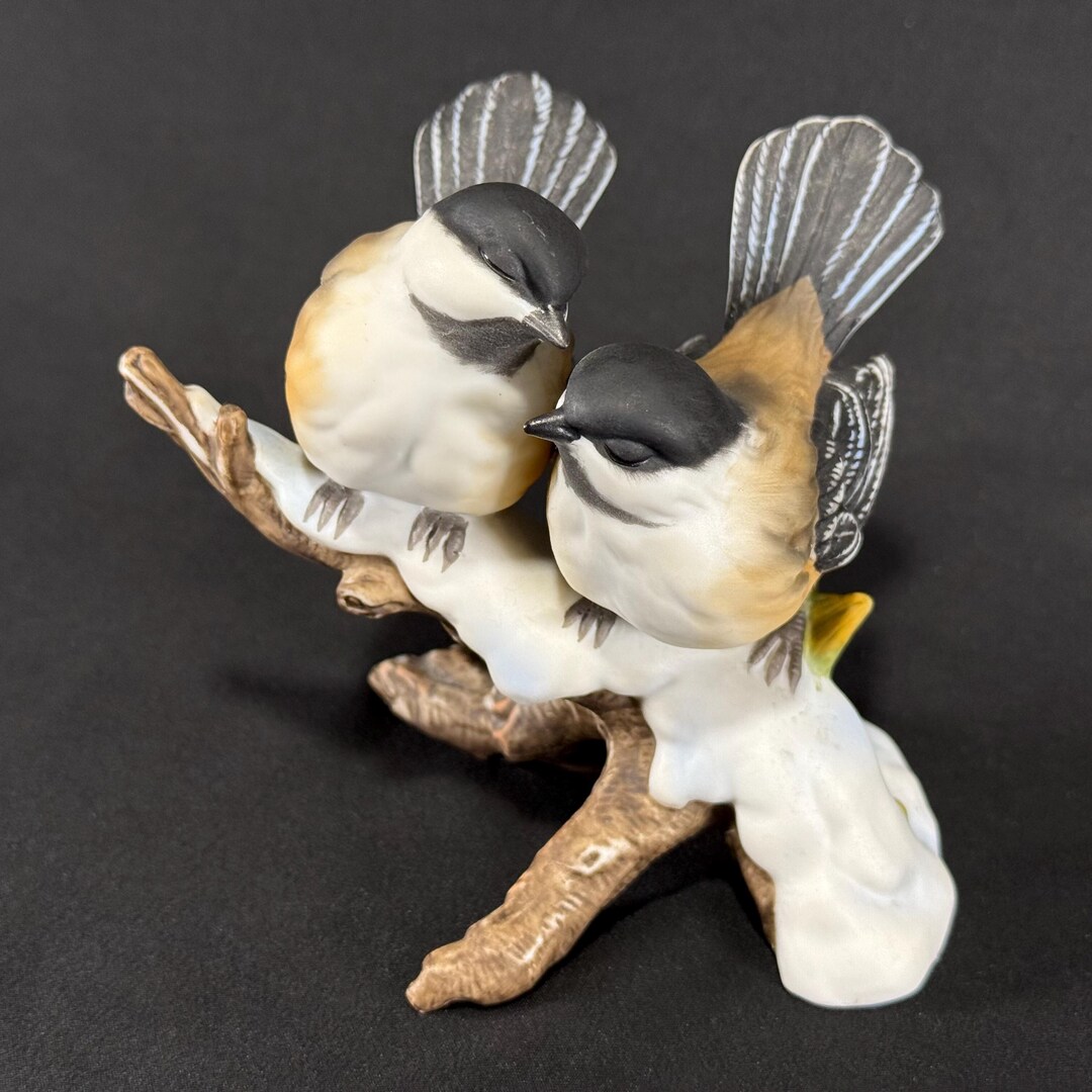 HOMCO Masterpiece Porcelain — Chickadees 1991 — 4.5" Bird Figurine - Etsy