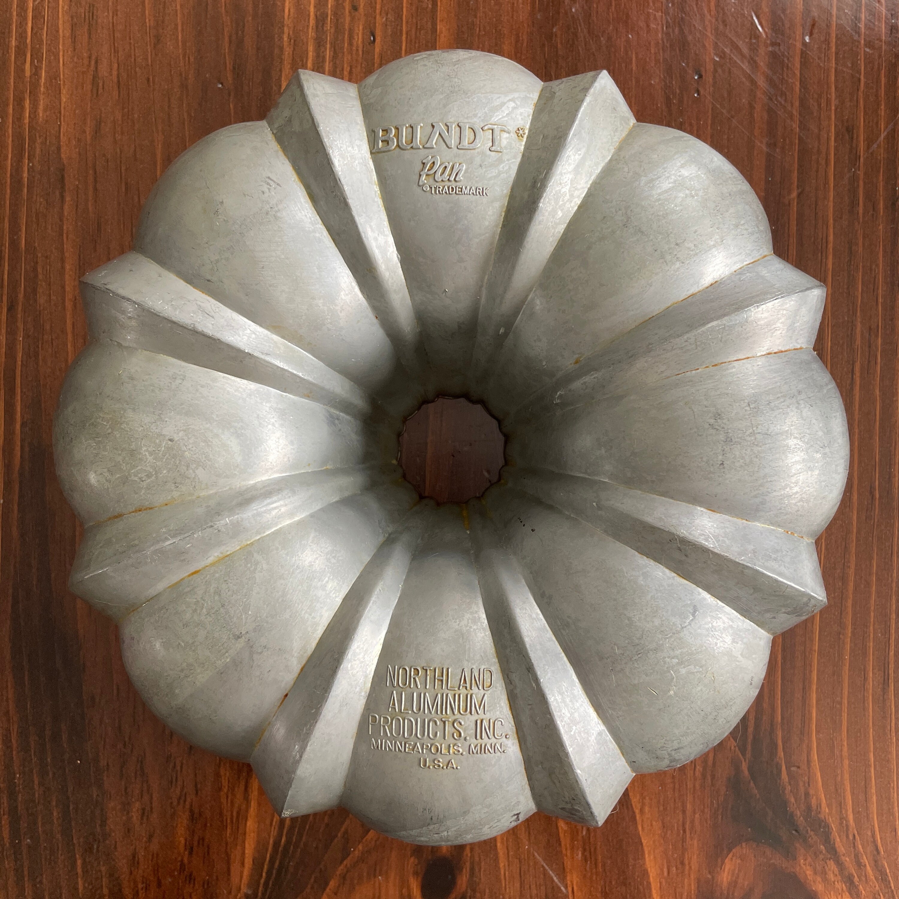 Vintage 10 Bundt Pan by Northland Aluminum Non-stick Coated Cake Pan - Etsy