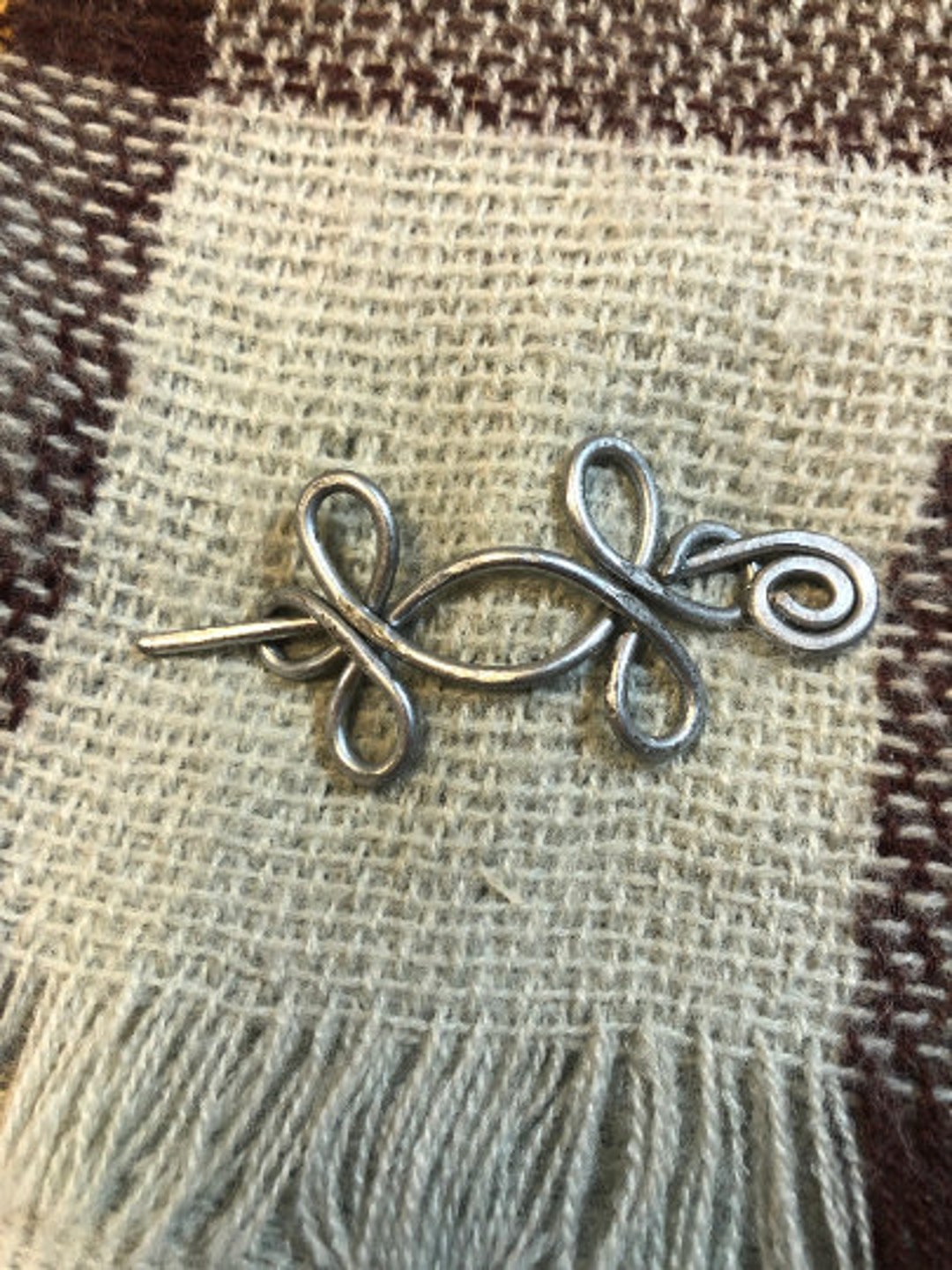 Celtic Knot Shawl Clips - Hammered Wire - Silver Color - Etsy