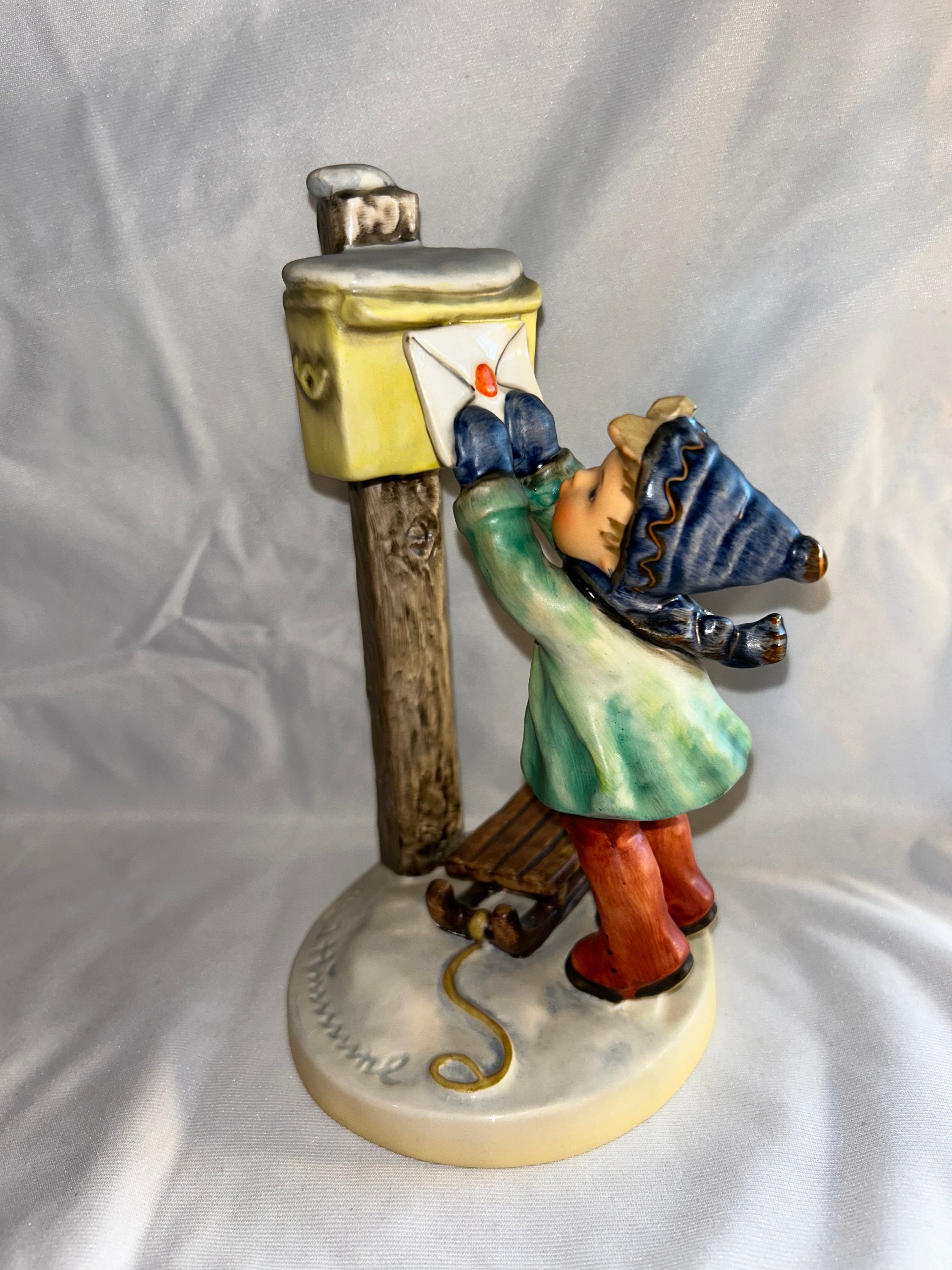 Hummel Goebel “A Letter to Santa Clause” Figurine - Etsy