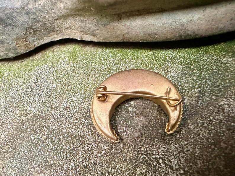 Vintage Crescent Moon Micromosaic Brooch - Etsy