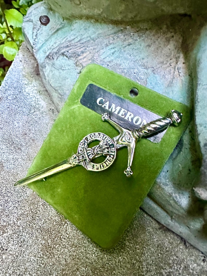 Cameron Scottish Clan Crest Badge or Kilt Pin - Etsy