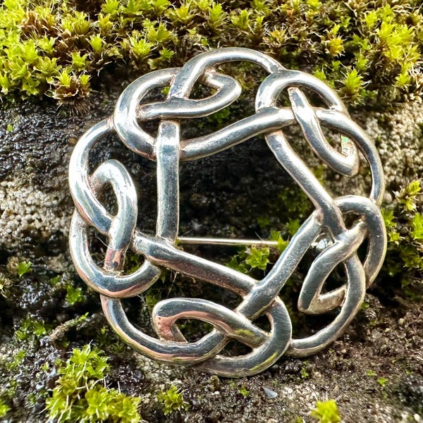Celtic Knot Brooch - Etsy