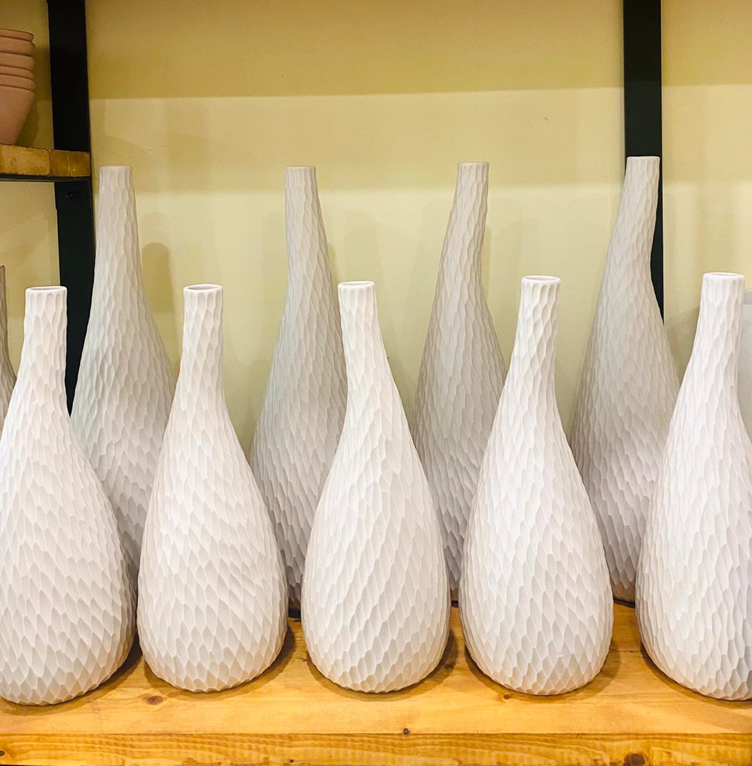 Curve Cream Ceramic Vase, Modern Minimalist Abstract Vases Suitable for ...