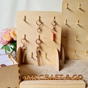 Keychain Display | Hook Display Board | Keyring Stand | Keyring Display ...