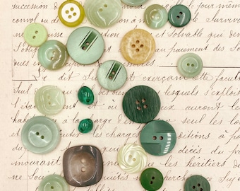 Retro Buttons Pack. 1950s Moss Green and Yellowish Plastic Buttons in ...