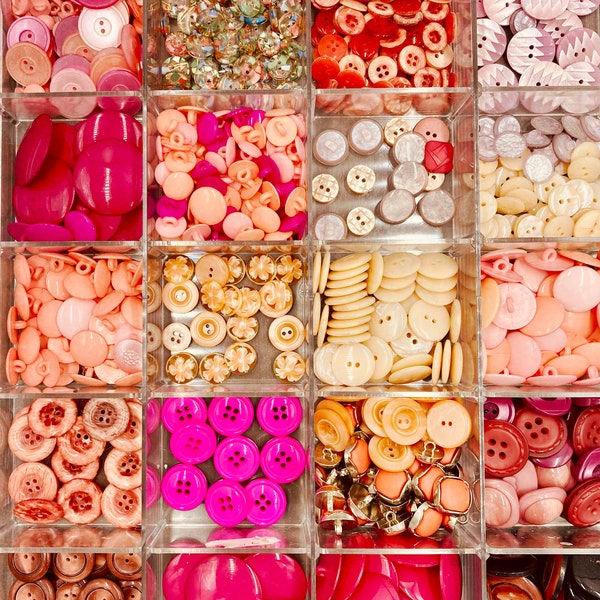 Shop Vintage Buttons - Etsy