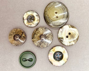 Retro Buttons Pack. 1950s Moss Green and Yellowish Plastic Buttons in ...