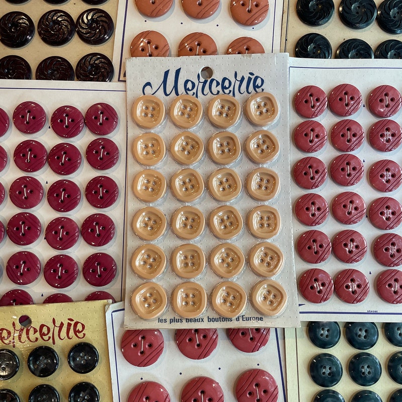 Retro Buttons - Etsy