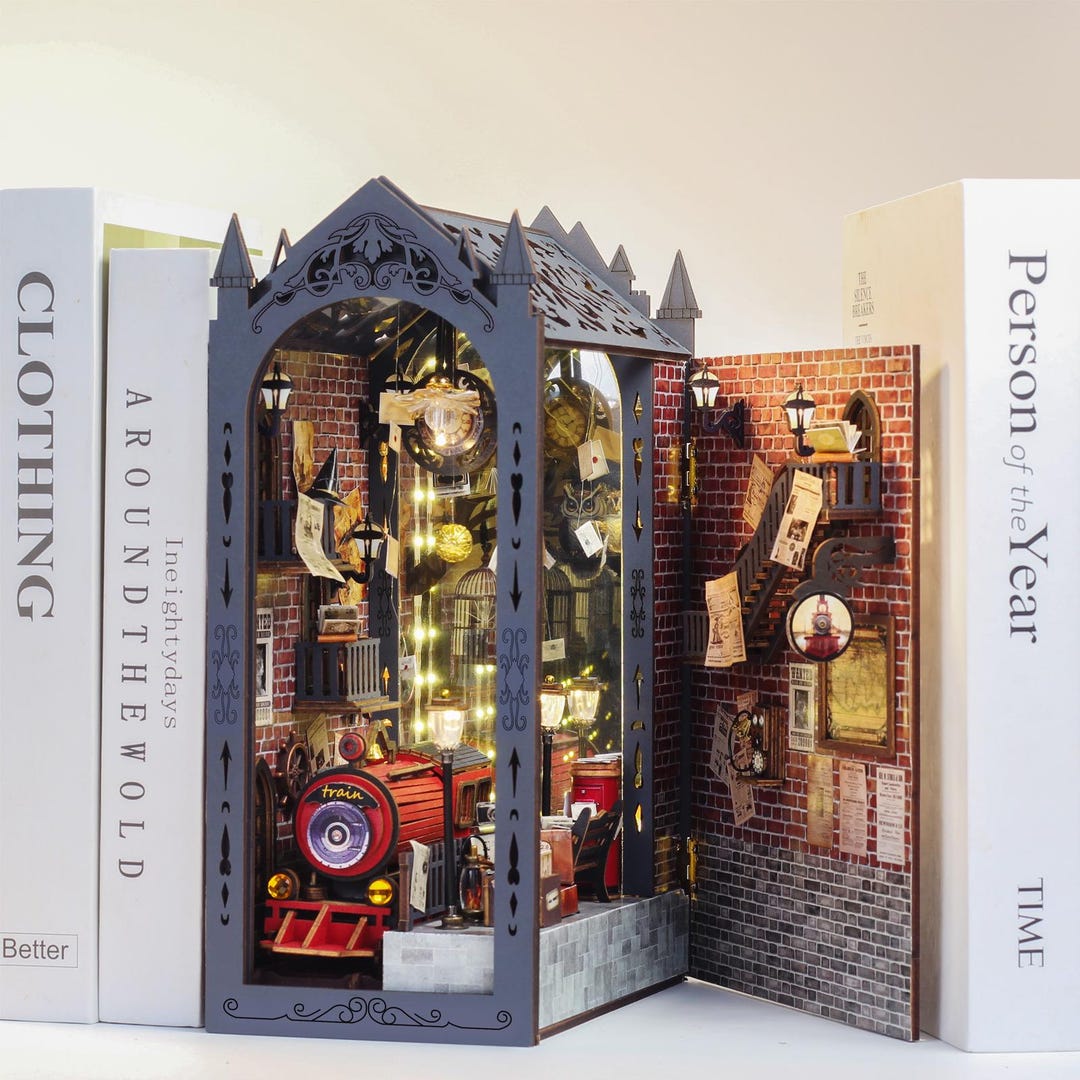 DIY Train Station Book Nook Kit: 3D Wooden Puzzle Bookend - Etsy UK