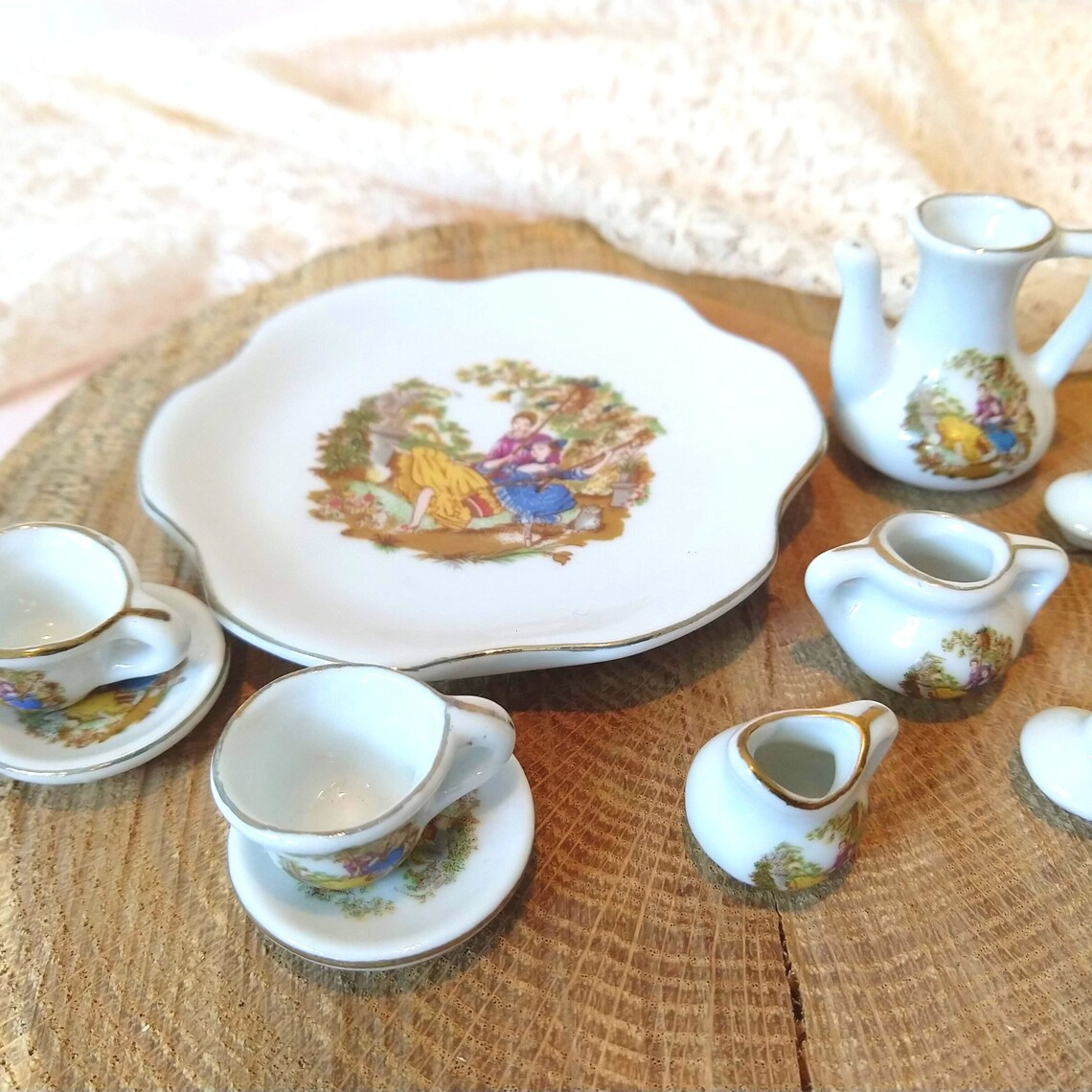 Vintage Dollhouse Miniature Tea Set, 10 Piece Set, Gold Trimmed ...
