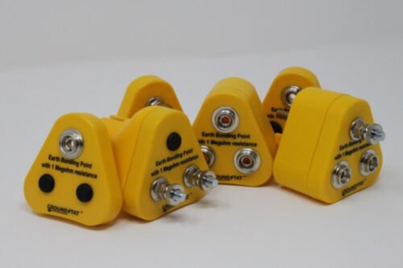 Anti Static ESD Grounding / Bonding Plug 2 X 4 Mm Banana & 1 X 10 Stud ...