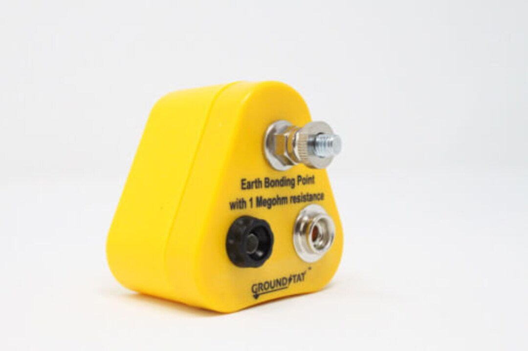 Anti Static ESD Grounding/bonding Plug X 4 Mm 1 X 10 Stud & 1 X M5 euro ...