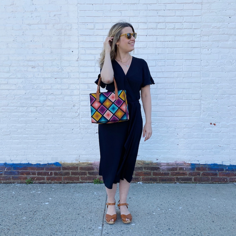 DIGITAL PATTERN: "big Love" Bargello Bag - Bargello Plastic Canvas ...