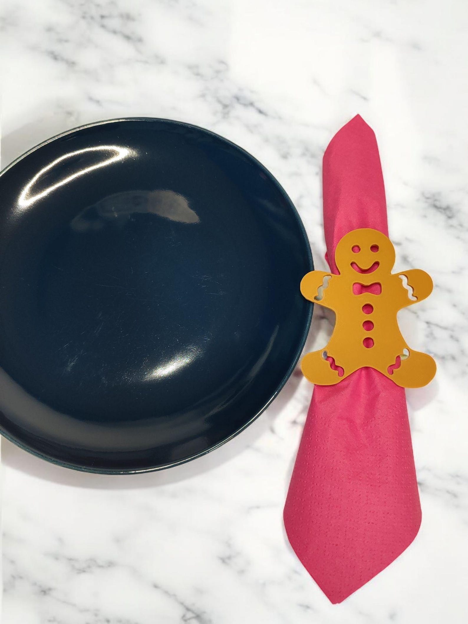Gingerbread Man Napkin Holder & Napkin Rings – Festive Holiday Table ...