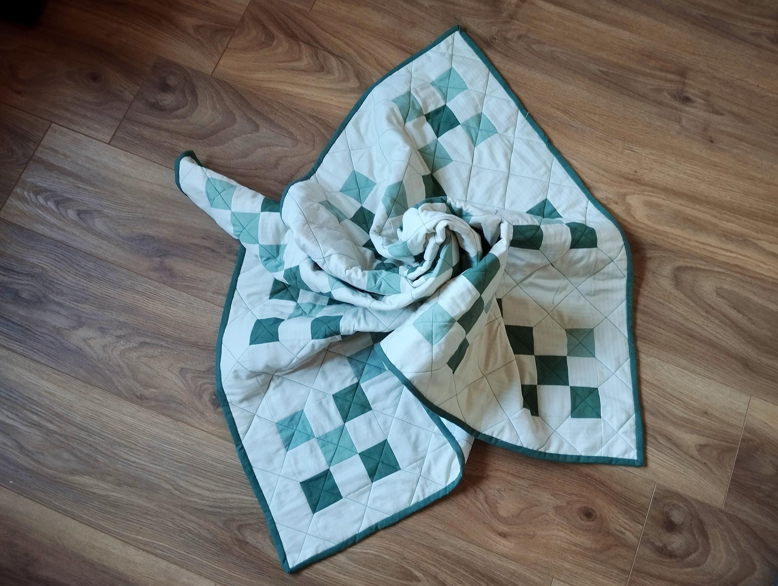 Traditional Irish Chain Quilt: Ivy - Etsy