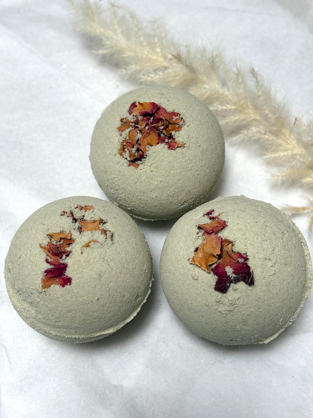 3 Detox Bath Bombs With Essential Oils-mct Coconut Oil, Bentonite Clay ...