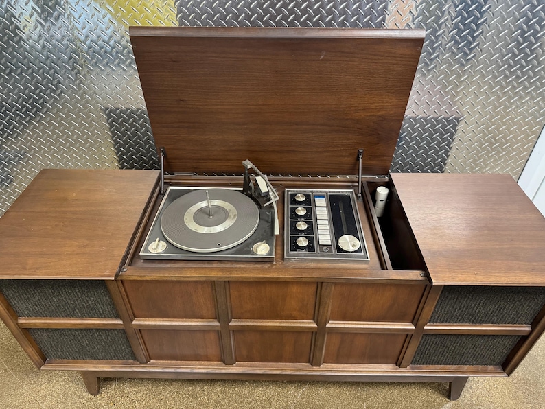 1960’s MCM Stereo Console - Etsy