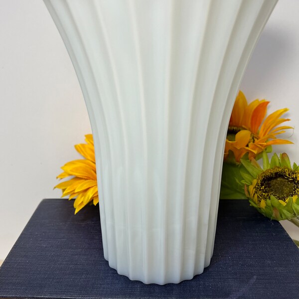 Fluted Vase - Etsy