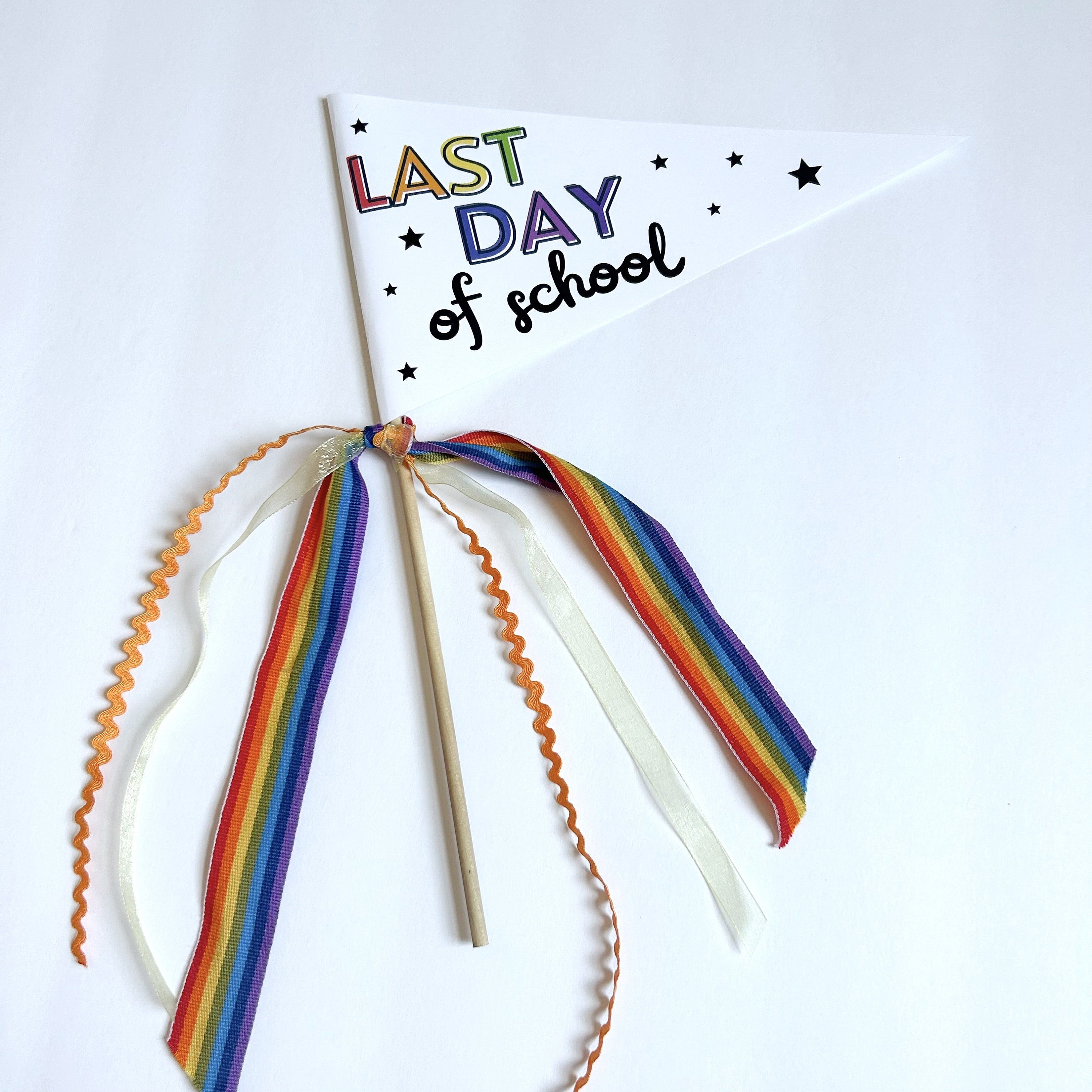 First Day of School Pennant Printable Flags // Back to School Photo ...