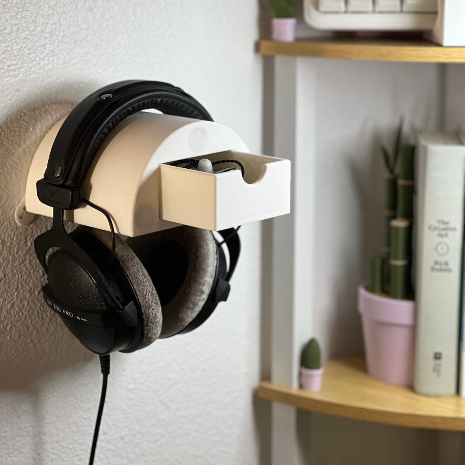 Headphone Stand & Wall Shelf Mushroom Frog Headphone Holder 3 in 1 ...