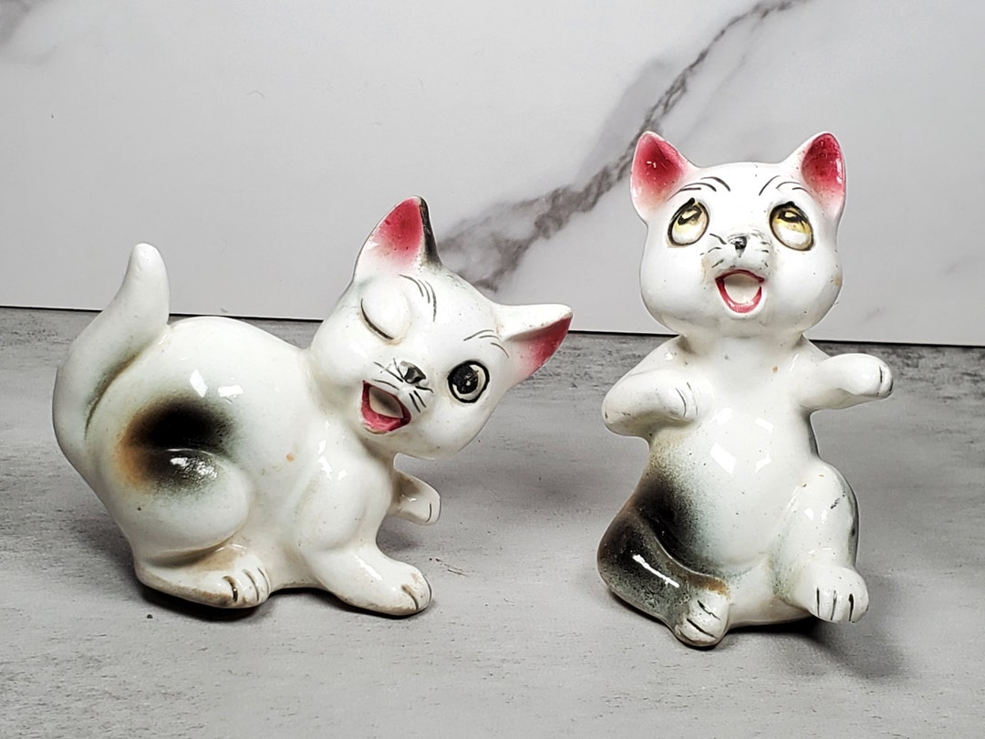 Vintage Kitsch Winking Yowling Cat Kitty Salt and Pepper Shakers Japan ...