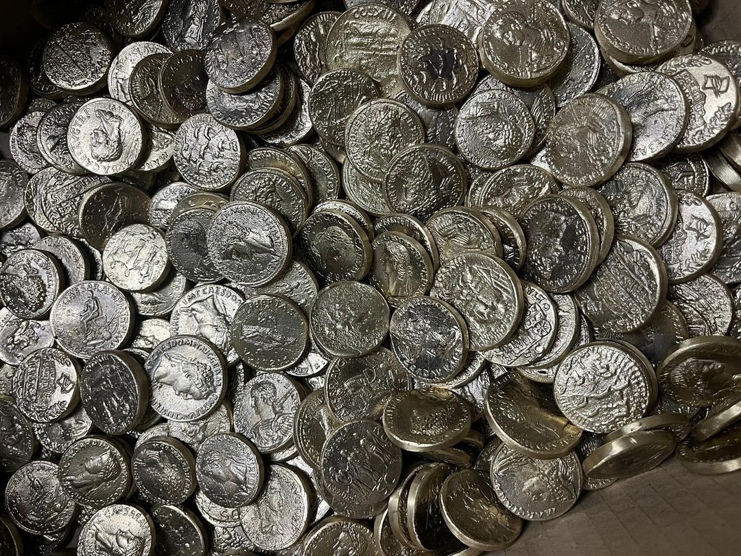 10 Roman Sesterces of Various Emperors Made of Bronze. Hand Casts. Top ...