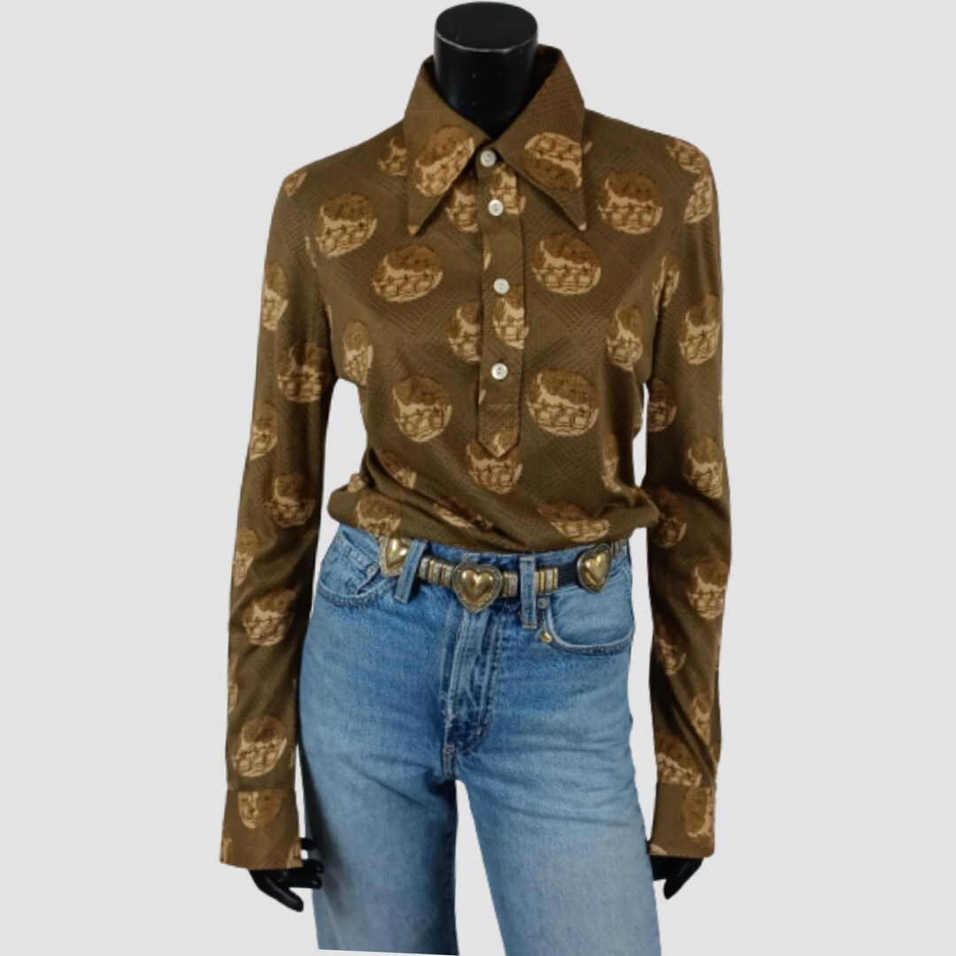 Vintage 70s Novelty Print Shirt: Cross Country Hurdlers, Fitted Knit - Etsy