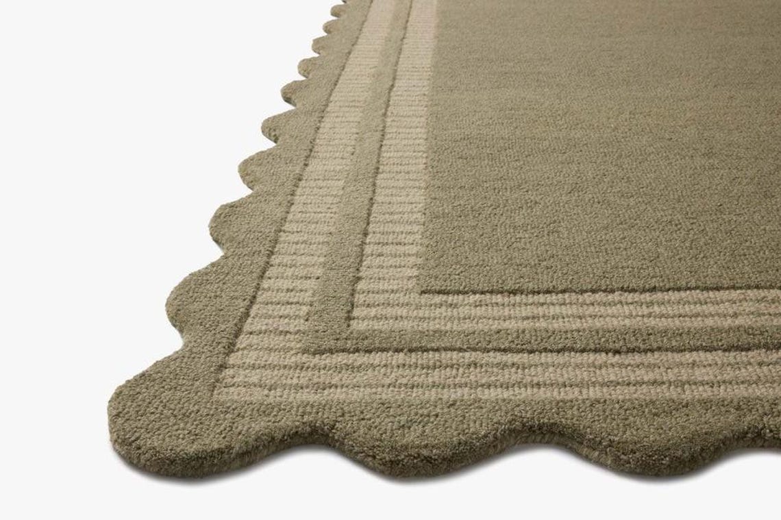 Green Scalloped Edged Area Rug - Custom Size Woven Carpet for Living ...