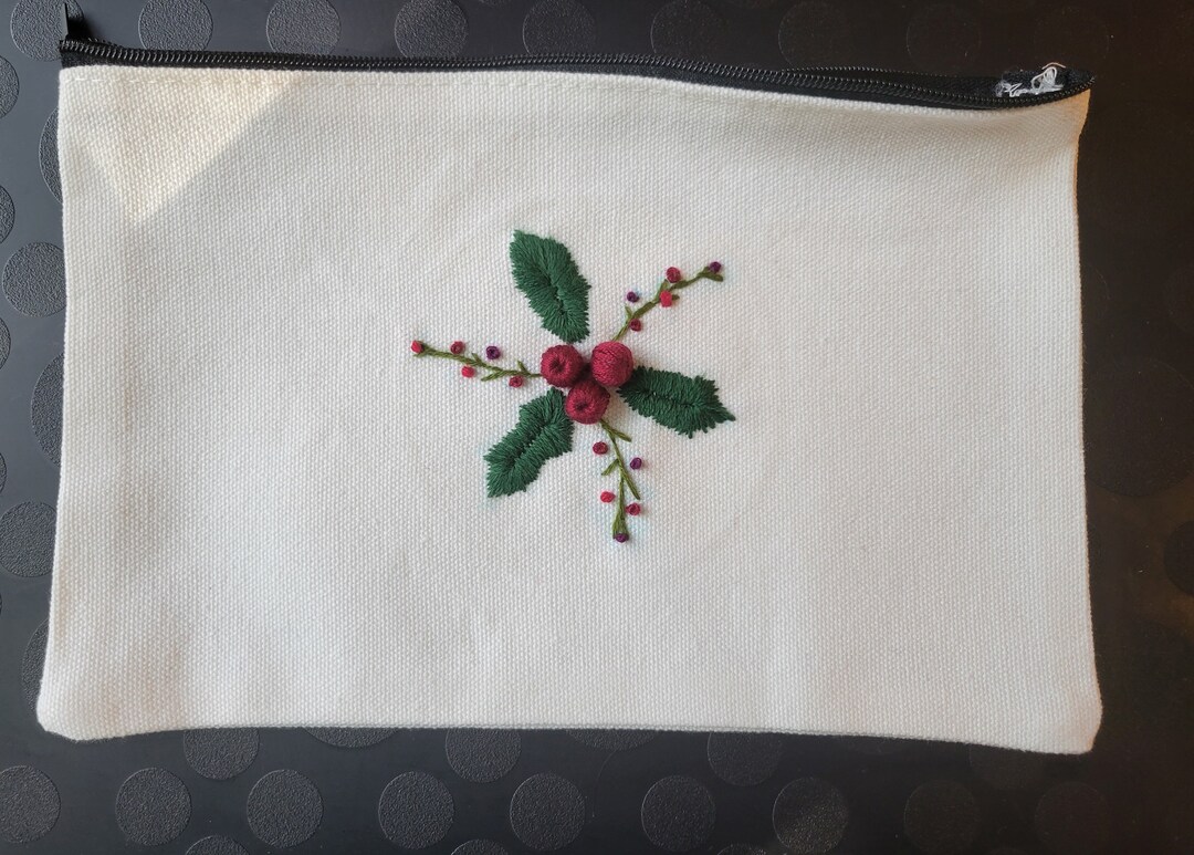 Christmas Mistletoe Red Berry Zipper Case - Etsy