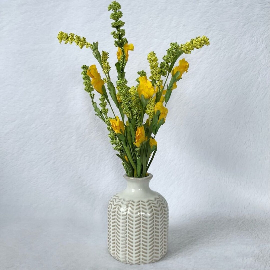 Handmade Artificial Mini Yellow Flowers Floral Arrangement in Short ...