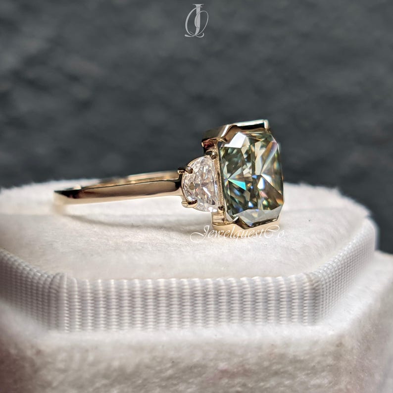 Half Bezel Setting Light Green Radiant Cut Moissanite Three Stone Ring ...