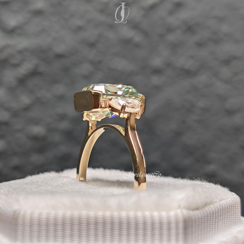 Half Bezel Setting Light Green Radiant Cut Moissanite Three Stone Ring ...