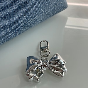 Y2K Bow Keychain, Coquette Silver Bow Keychain, Coquette Charm, Gift ...