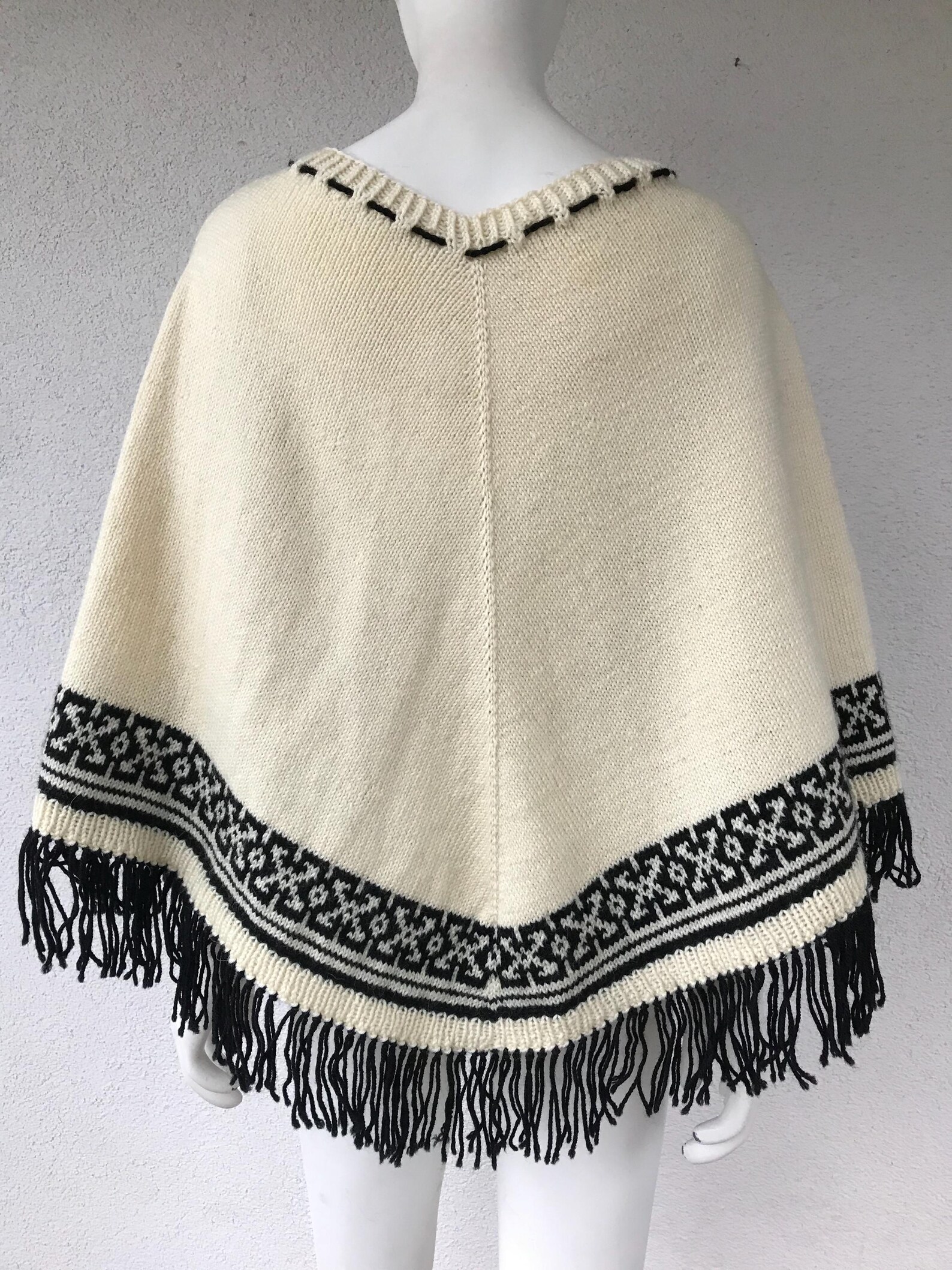 Vintage Women's Poncho Shrug Native Pattern Fringed Hand Knit Cape ...