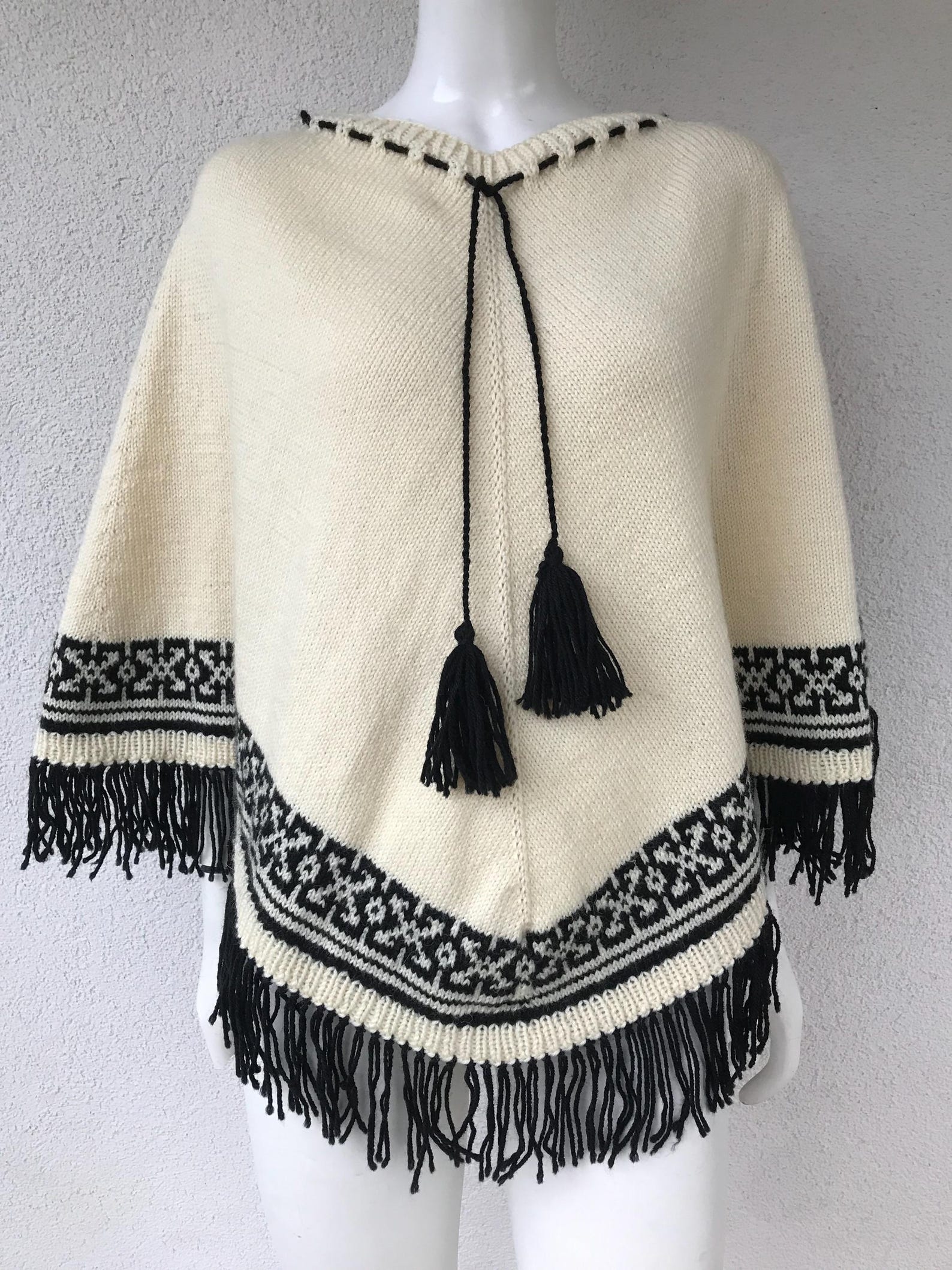 Vintage Women's Poncho Shrug Native Pattern Fringed Hand Knit Cape ...